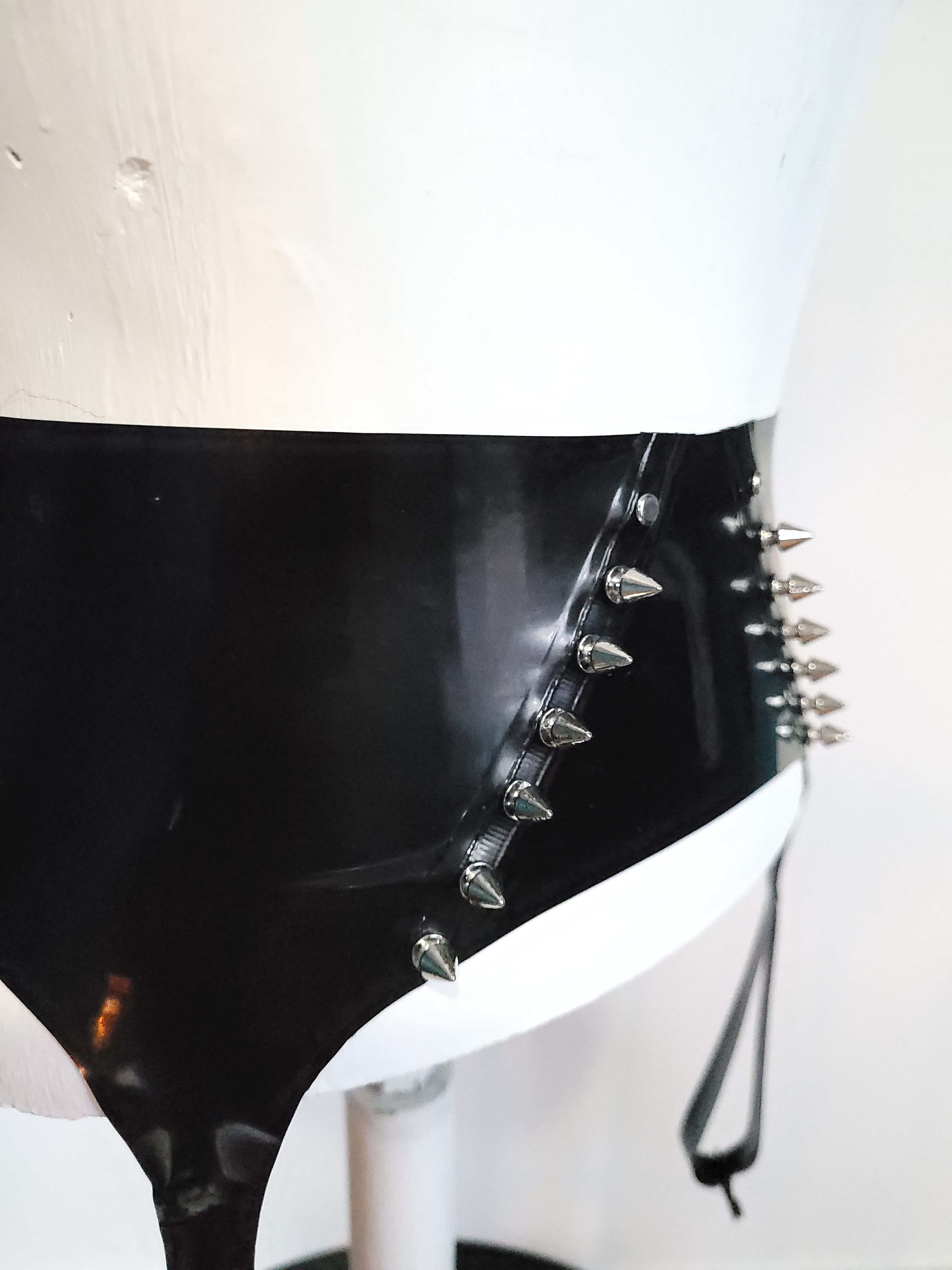 Spiky Latex Garter by Tox Latex